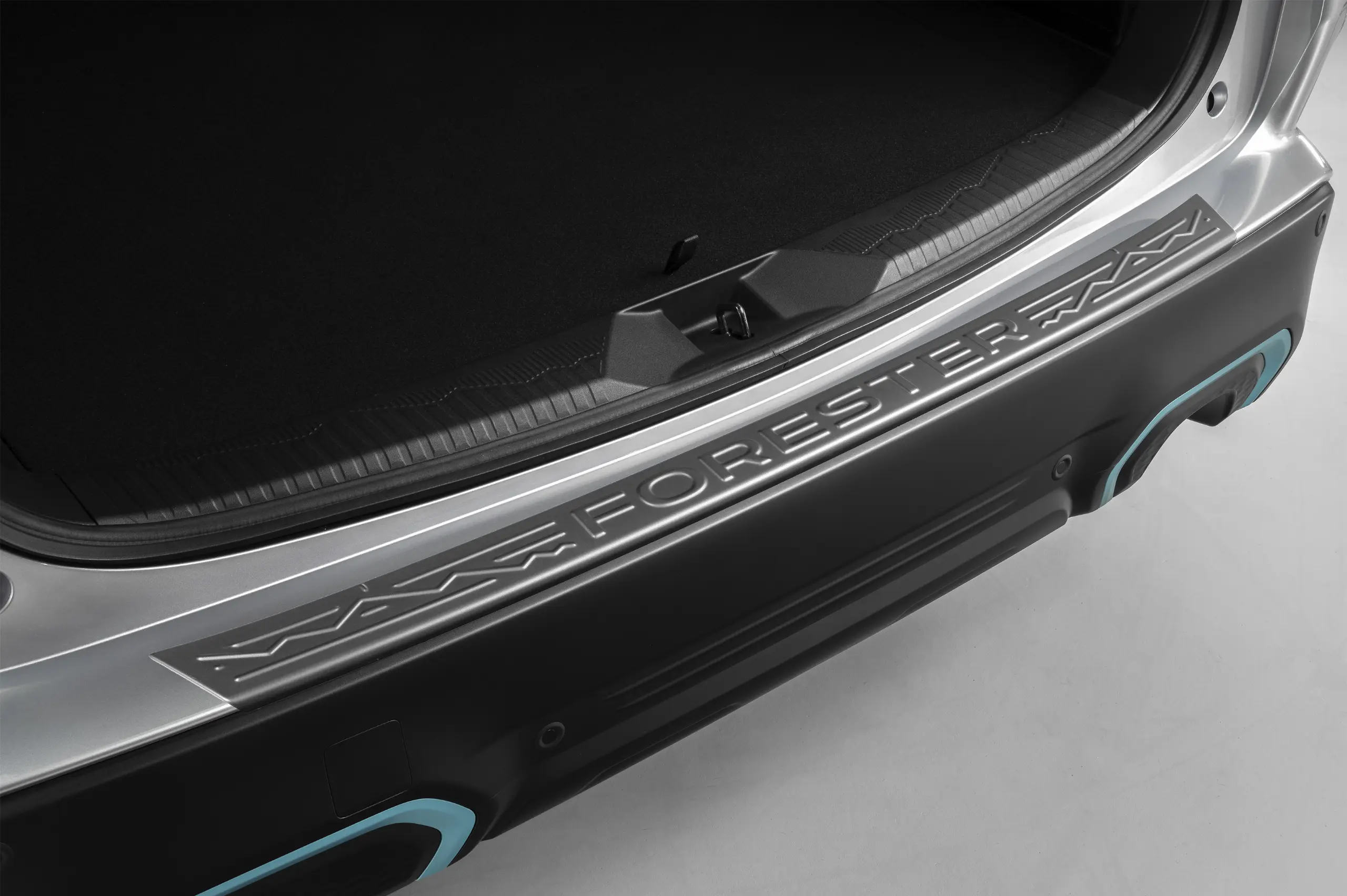 Cargo Step Panel - Black Resin