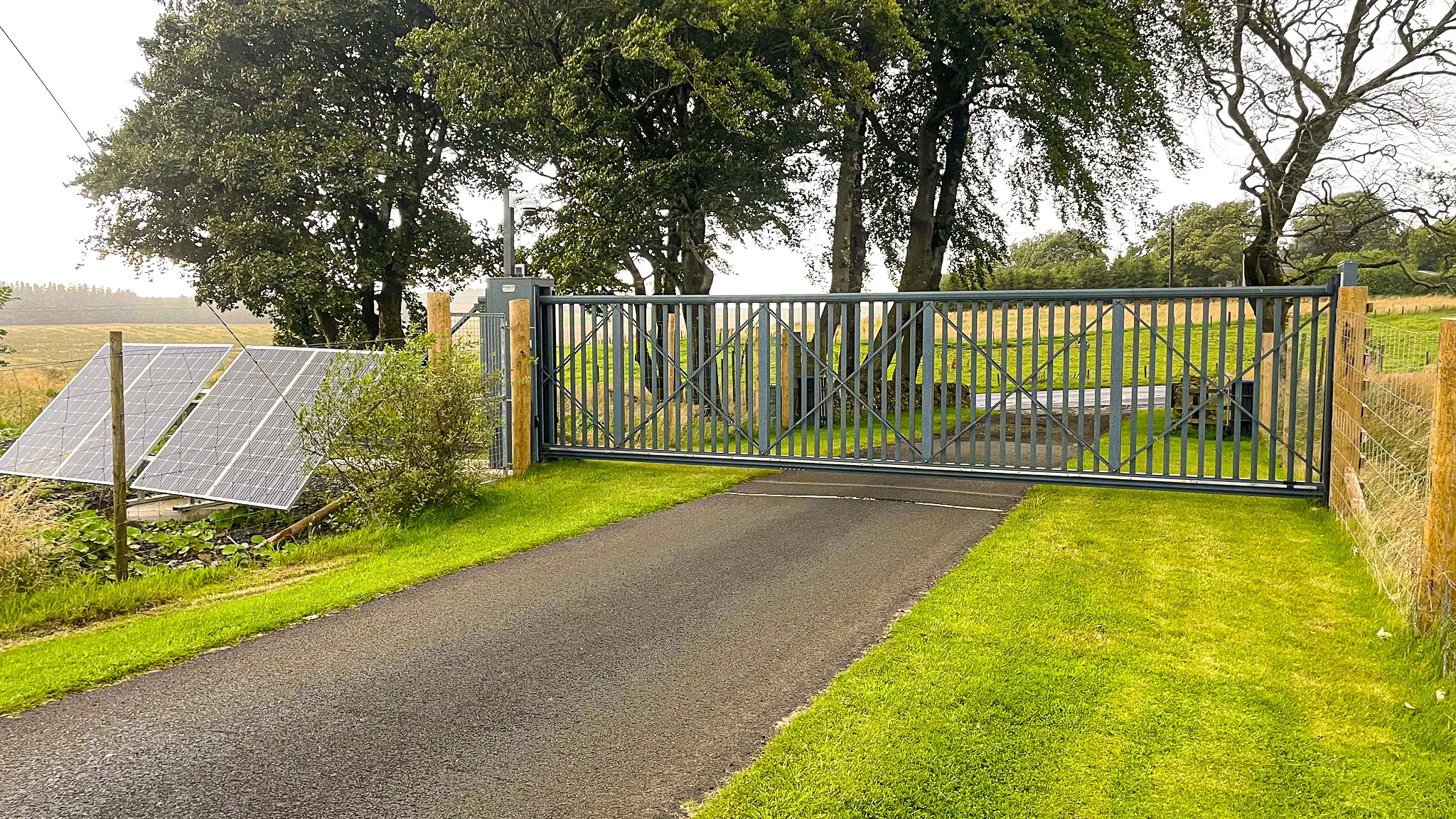 Farm Gates | Electric Gates from Weaving Machinery