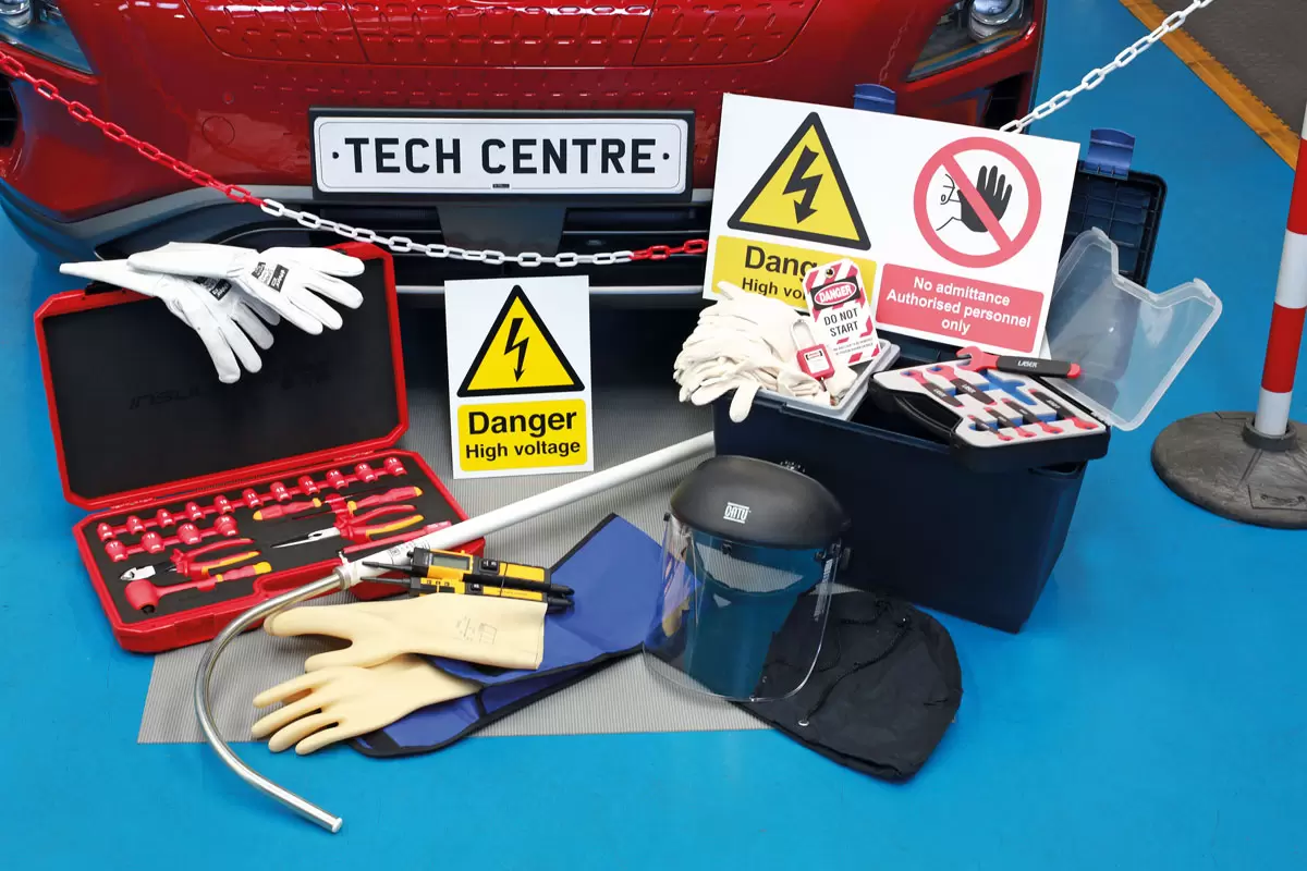 Power-TEC 91162 Hybrid & Electric Vehicle Safety Kit | workshopping.co ...